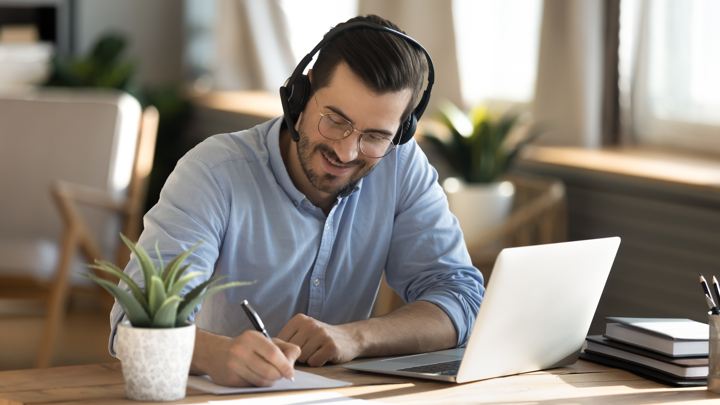Remote Work Realities Define the Global Professional Headset Market